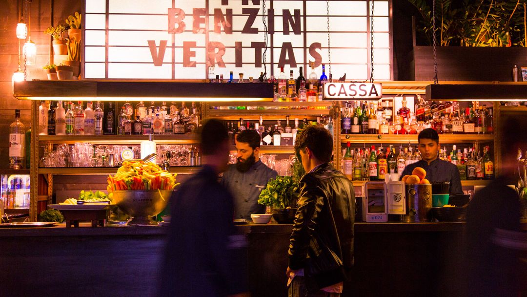 Deus Cafe Bar Milan | Menu & reviews | Xceed