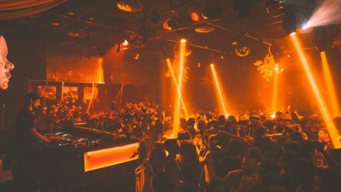 As 15 melhores discotecas de Barcelona em 2023 - NIGHTMAG