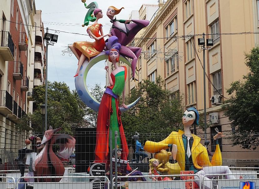 Falla Jacinto Benavente Reina Doña Germana Club Valencia | Events ...